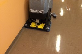 Tomcat Micro Mini Edge Oscillating Scrubber Dryer 24 Traction Drive MICR